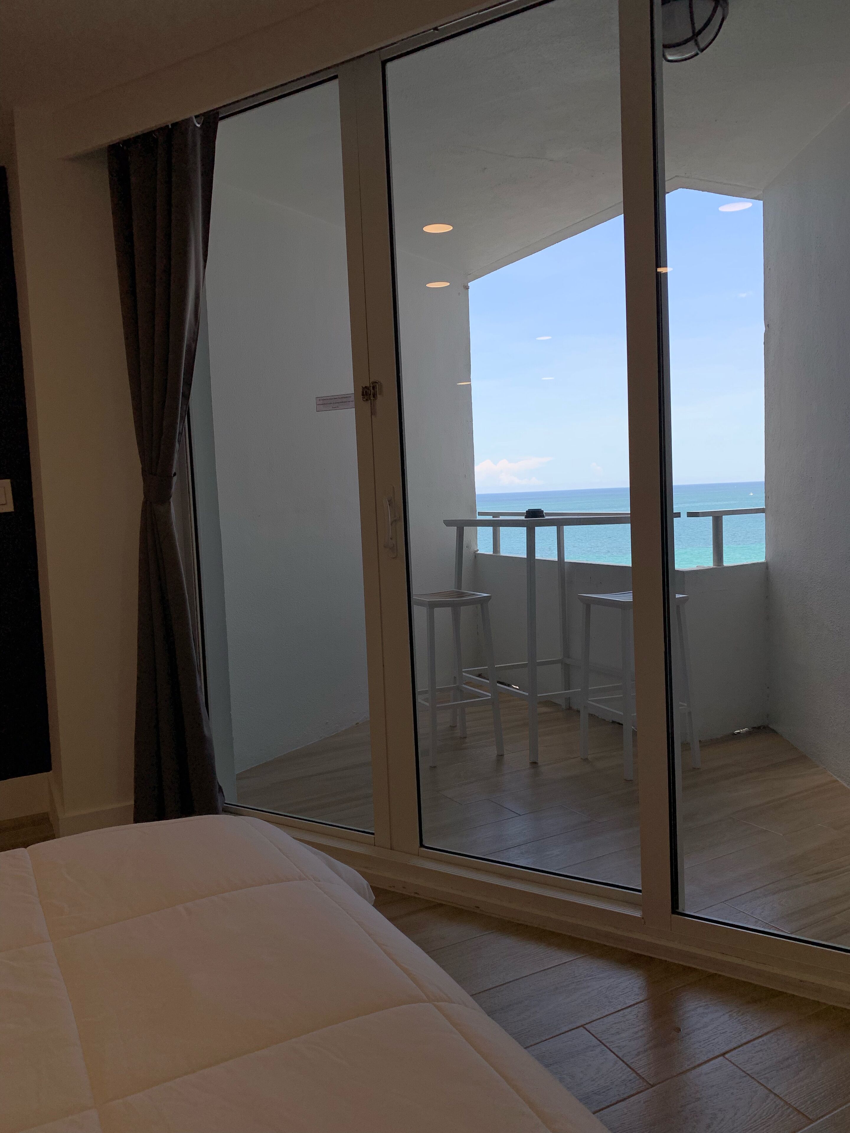 Vista Directa Al Mar / Balcón / Playa Privada - Fort Lauderdale, FL