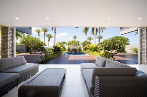 Villa 105/4 - 4 Bedroom Gardenview Villa | Terraço/pátio interior