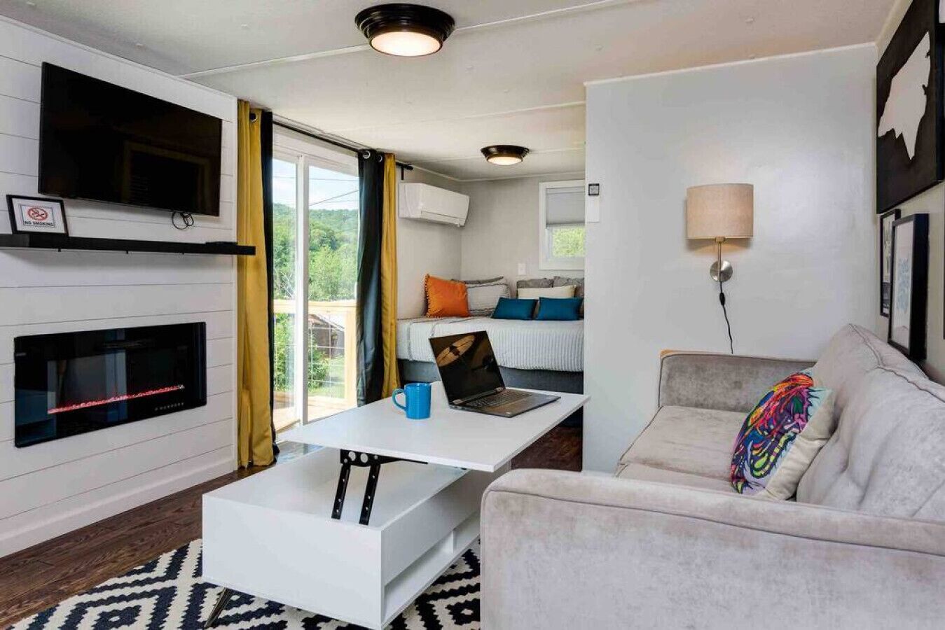 Tiny House W/ Mountain Views & Hot Tub - Asheville, NC