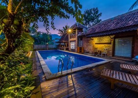 Piscina externa