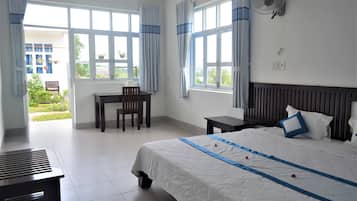 Quarto Panorâmico (Coconut View) | Cofre no quarto, secretária, Wi-fi grátis, roupa de cama fornecida