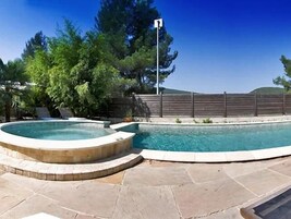 Piscina externa sazonal