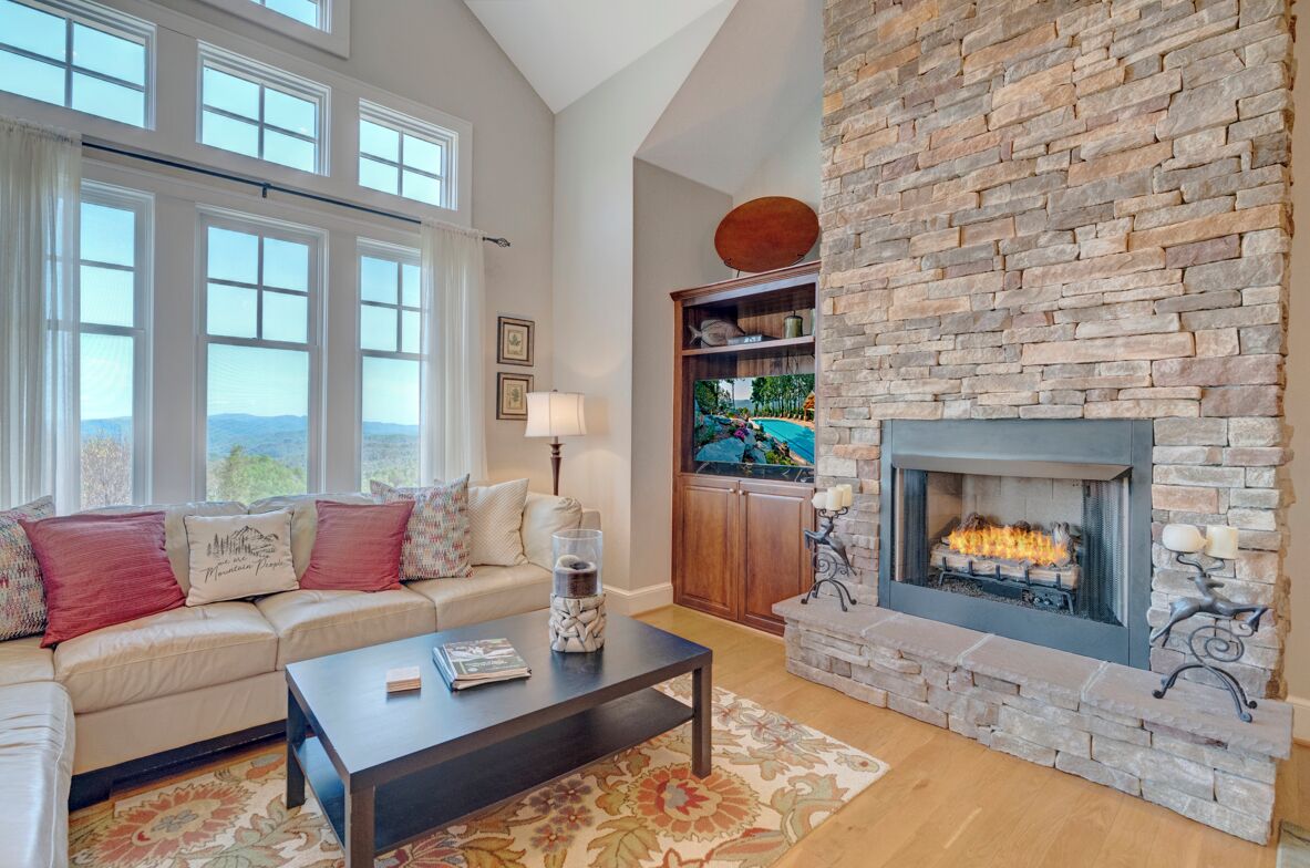 Townhome R5a - Mountain View, Gated Resort, Pools, Fitness, Catch And Release Fishing, Tæt På Seværdigheder I Højlandet, 10% Last Minute-rabat - Rabat Inkluderet I Online Tilbud - ノース・カロライナ州