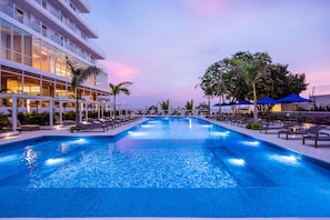 Book Santa Marta Marriott Resort Playa Dormida in Santa Marta | Hotels.com