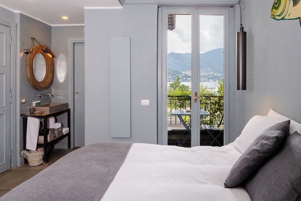 Bello Lake Como Suites - Como
