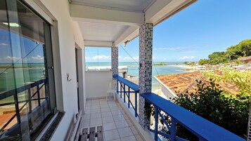 Apartamento Triplo Vista Mar | Frigobar, individualmente decorados, individualmente mobiliados