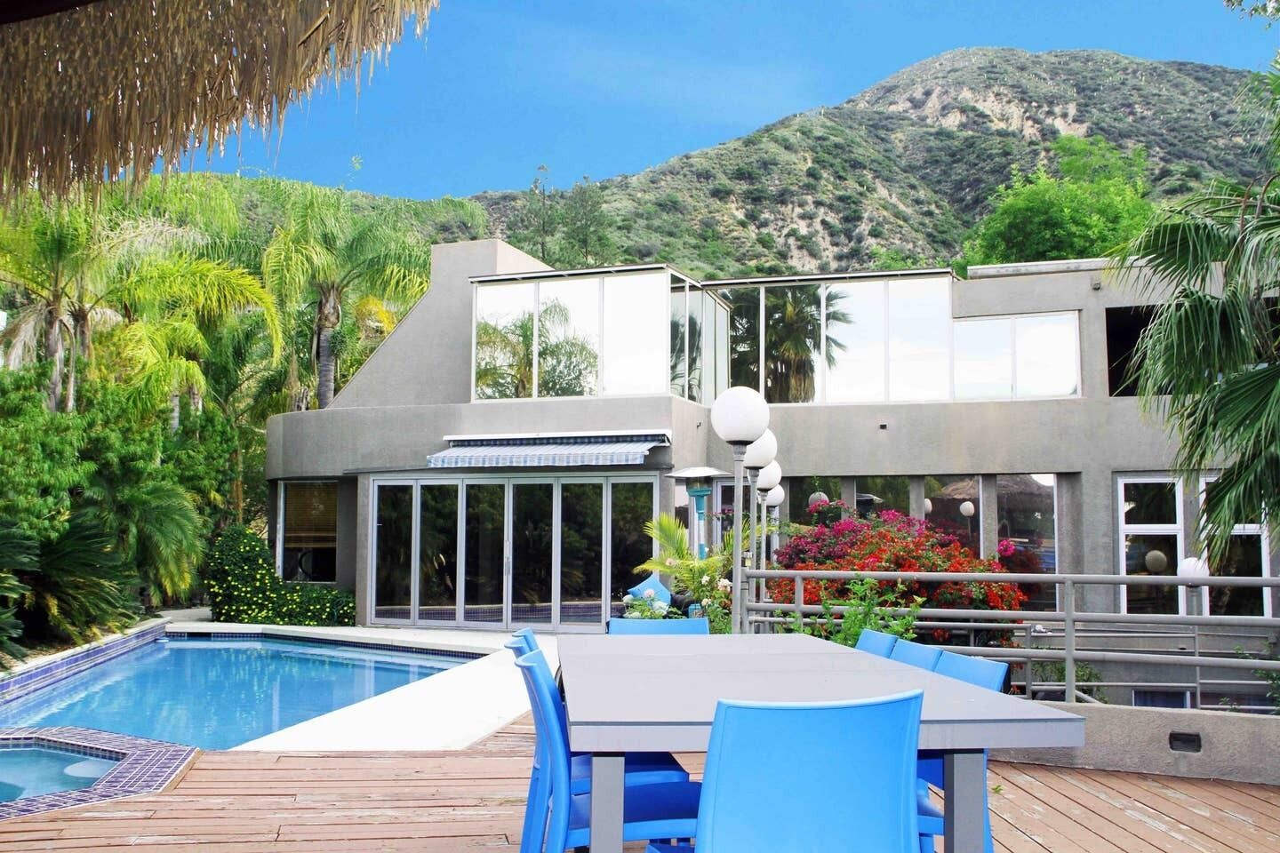 Mid-Century Modern, Zen Hideaway Hillside Home W/ Private Canyon View ...