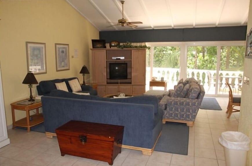 Sunrise Beach Club & Villas - Walk To Atlantis Casino - Nassau