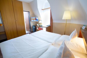 Roupas de cama premium, camas Select Comfort, frigobar