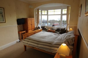 Wi-fi grátis, roupa de cama fornecida