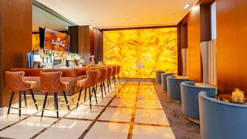 2 bares/lounges, este bar no terraço do hotel