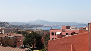 Quarto Duplo Comfort, várias camas | Vista do quarto