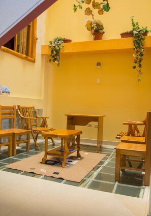 Quarto Duplo, 1 cama de casal | Terraço/pátio interior