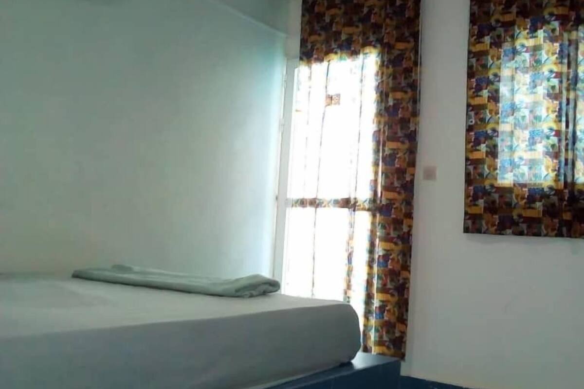 Quarto Duplo ou Twin Standard | Camas desdobráveis, Wi-fi grátis, roupa de cama fornecida 