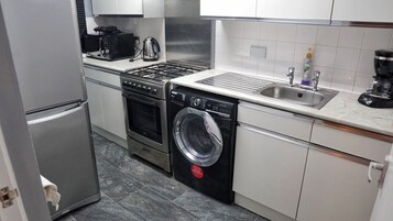 Apartamento, 1 quarto (1 sofabed - kingsize) | 1 quarto, com decoração personalizada, com mobília individualizada 