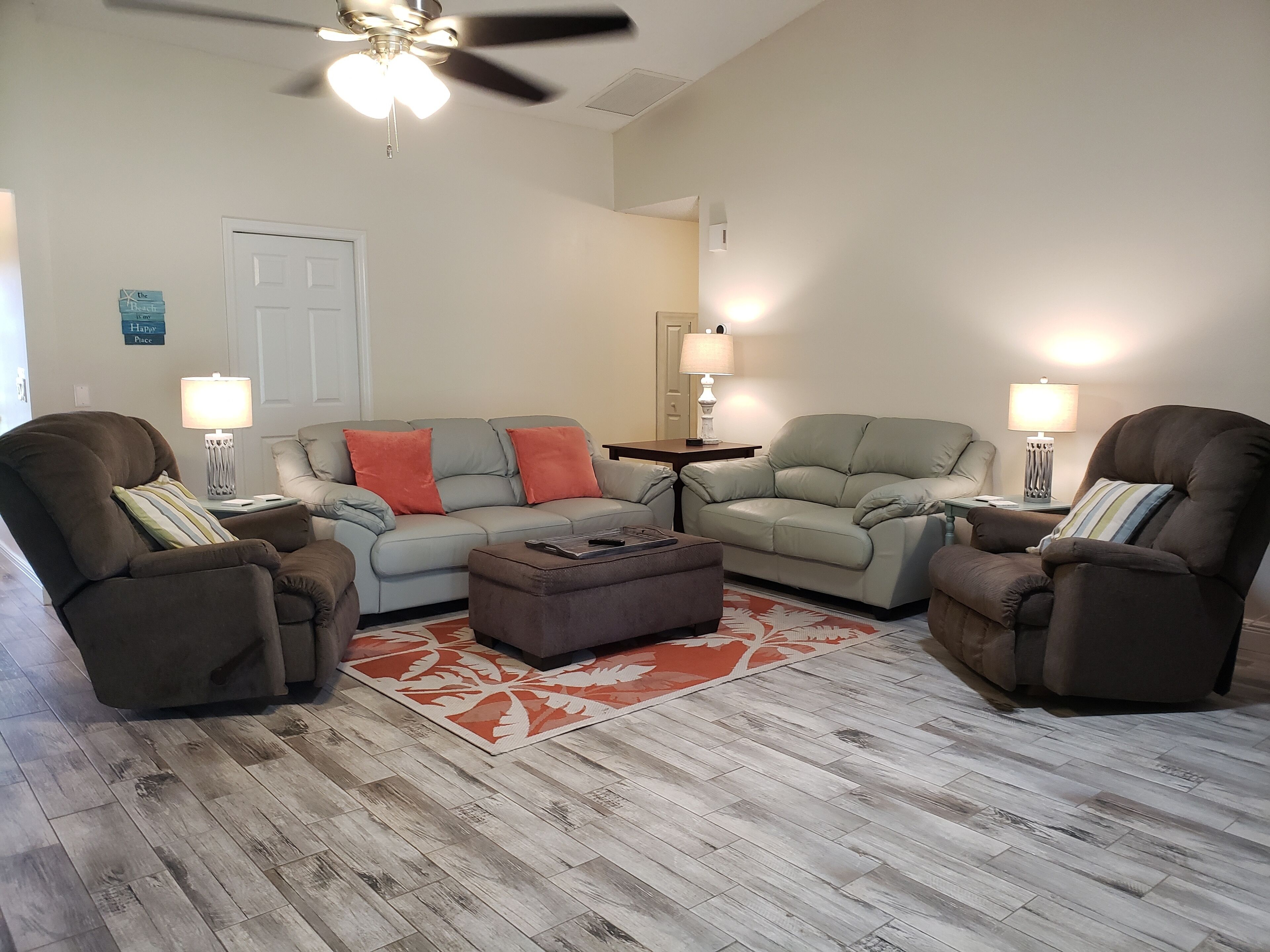 23 παλάμες στο Ivy Inn! - Fort Myers, FL