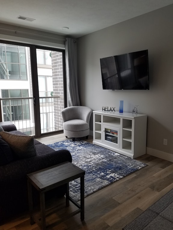 Capri 211 Downtown Traverse City - Traverse City, MI