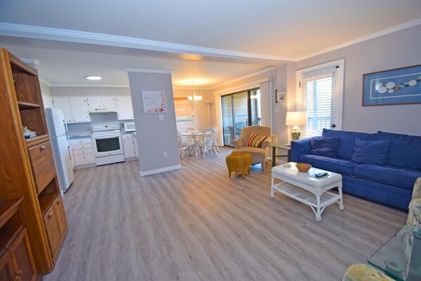 Apartamento em Condomínio Fechado, 2 quartos | Sala de estar