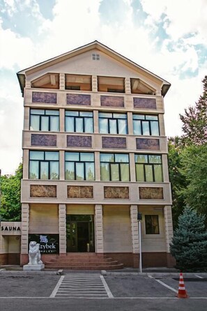 Fachada da propriedade