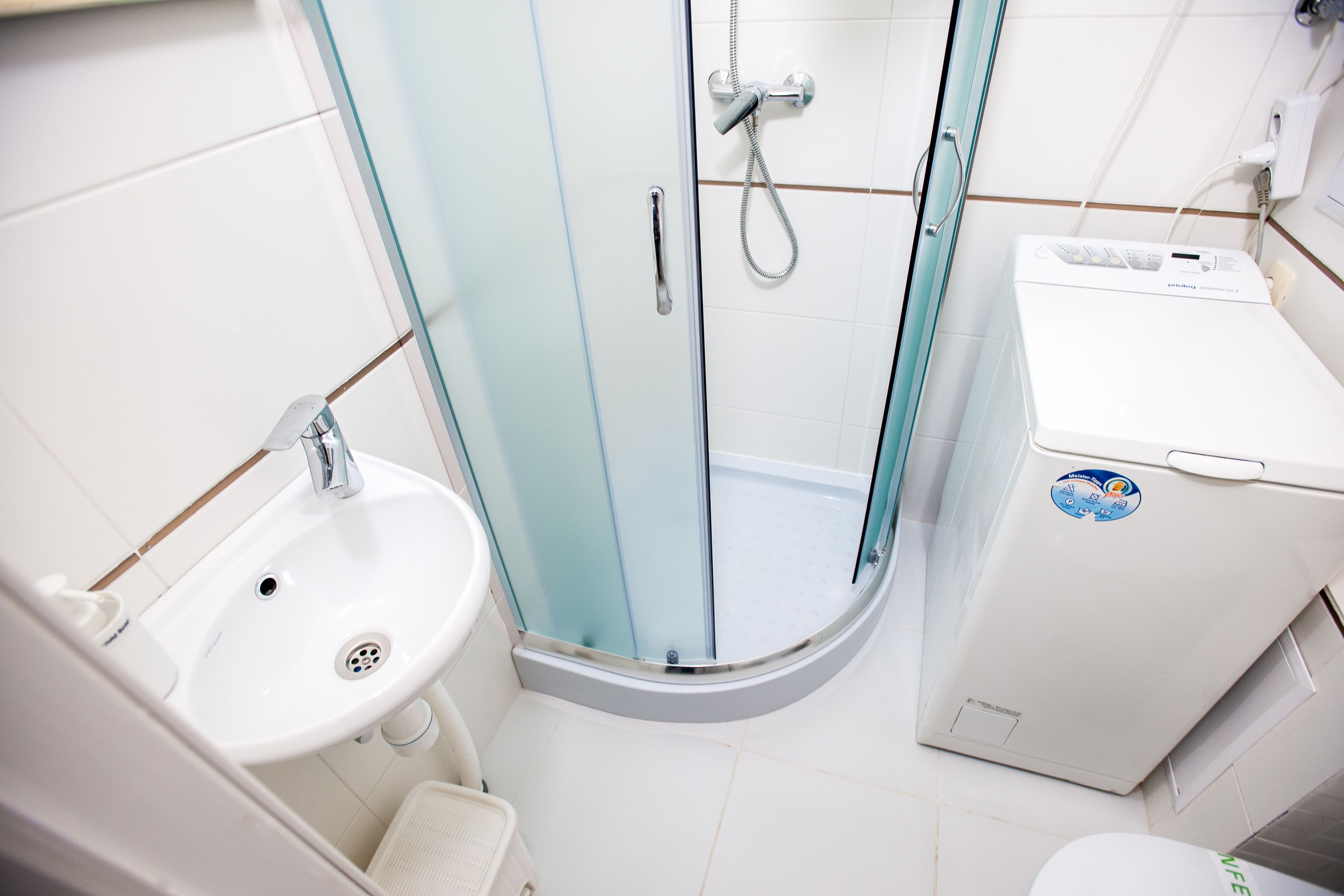 Condo standard, várias camas, vista para a cidade (Knyazya Y. Osmomysl Square 3) | Banheiro | Banheira de imersão, produtos de toalete grátis, secador de cabelo 