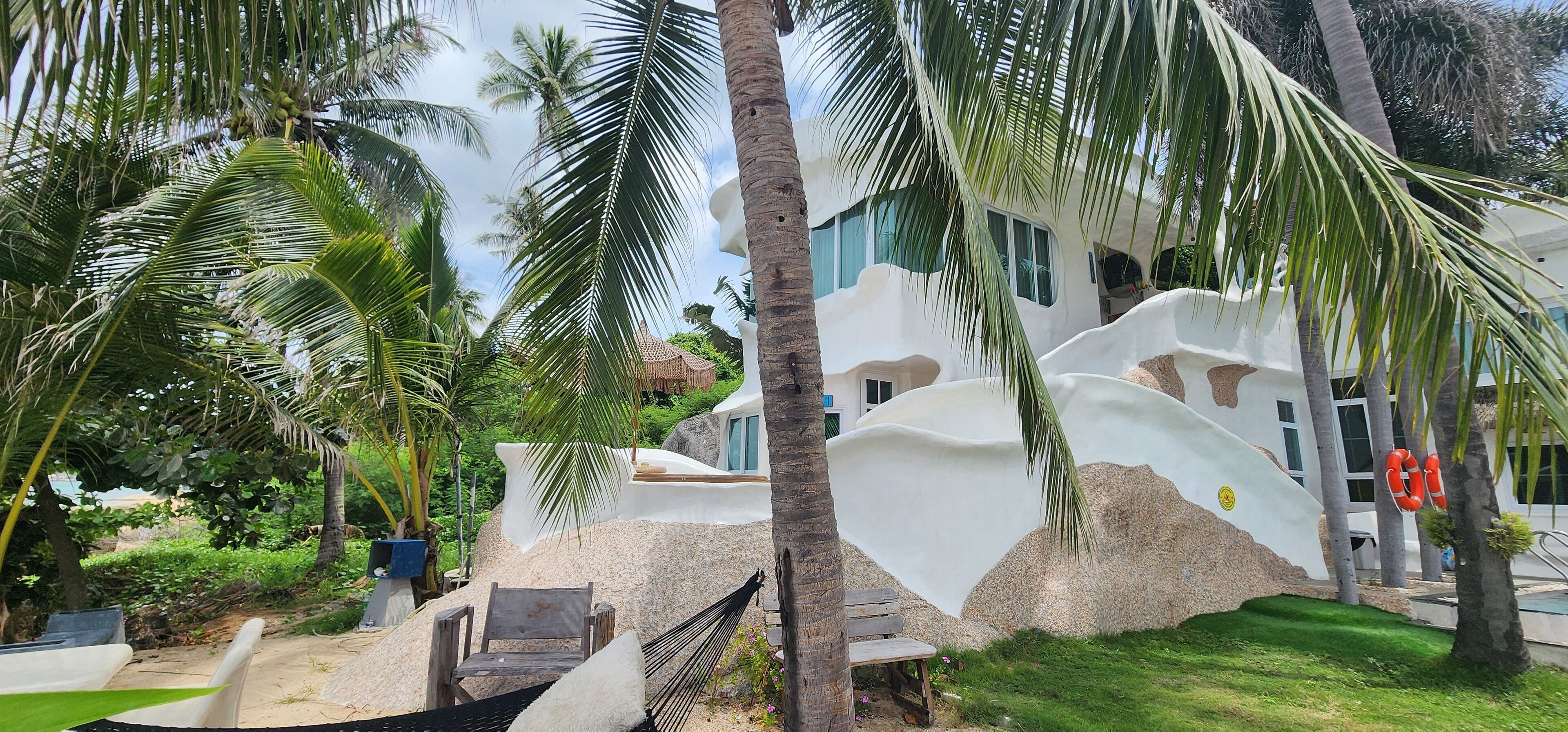 Estúdio premier | Roupas de cama antialérgicas, frigobar, cofres nos quartos