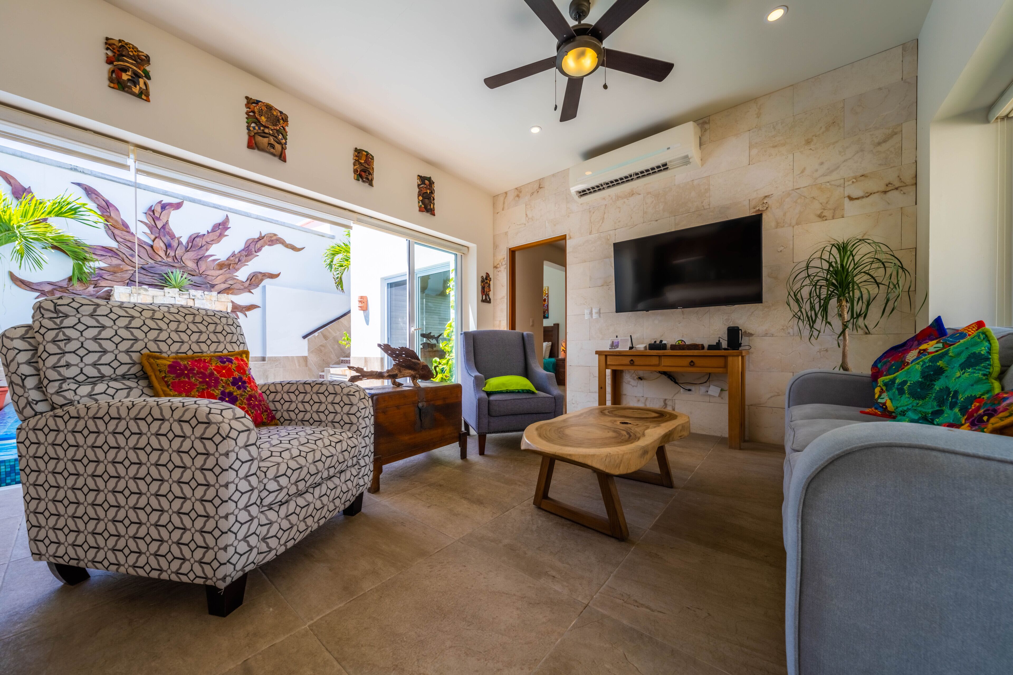 Casa De Glorioso, De Nueva Construcción En La Comunidad Cerrada De La Diosa - Isla Mujeres