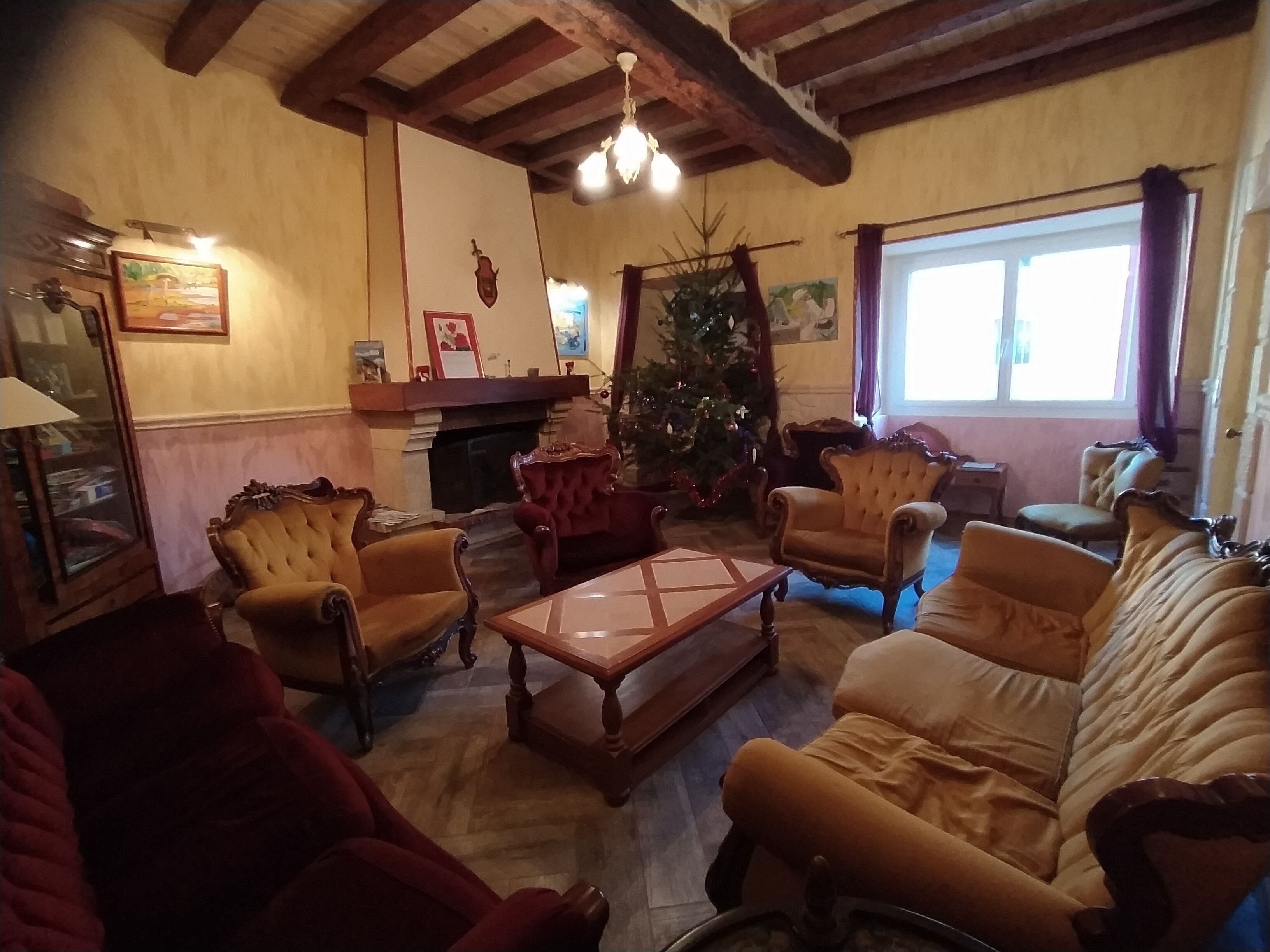 Gite Avec Piscine Interieure, Babyfoot Et Salle De Remise En Forme - Sarthe