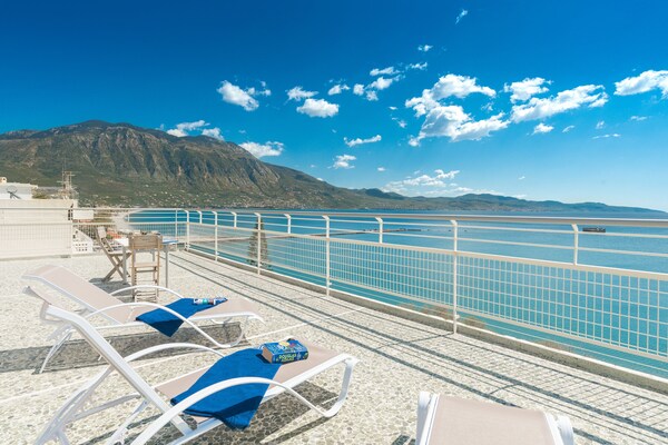 Seafront Penthouse Leo - Kalamata