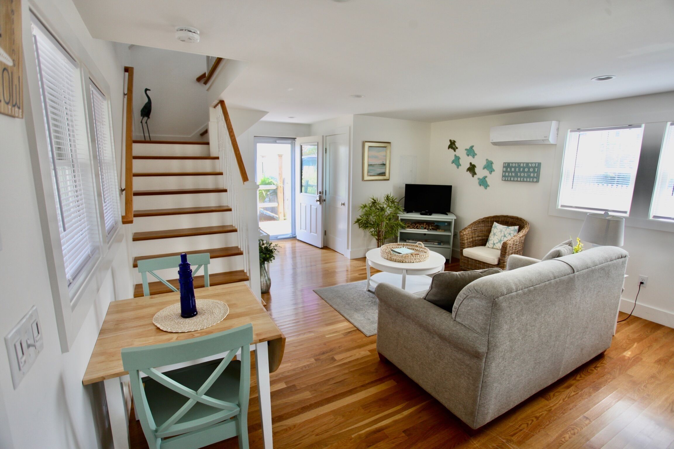 Airy & Bright Home:  Cozy Retreat For All Seasons In Provincetown - Provincetown, MA