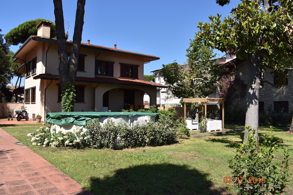 Villa Gabry Lido Di Camaiore - Marina di Pietrasanta