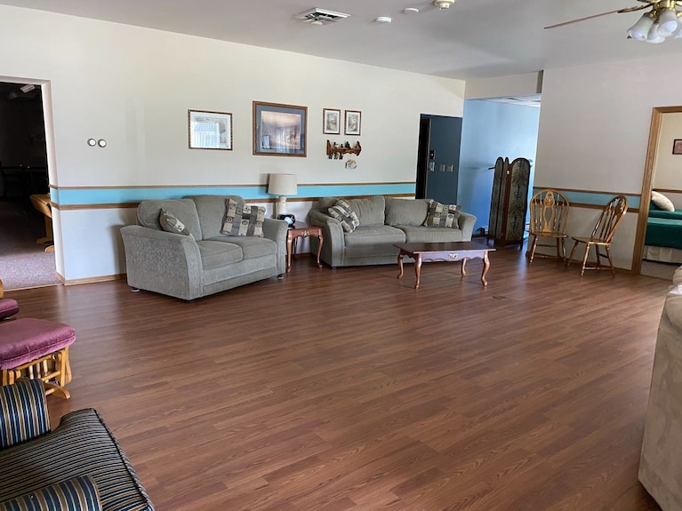 Behnke's Country Center, Reedsville Wi. Eaa, Green Bay Packers, Road America - 威斯康辛