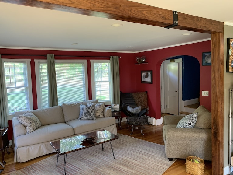 Classy Af Home Steps From Colby And Trails - Waterville, ME