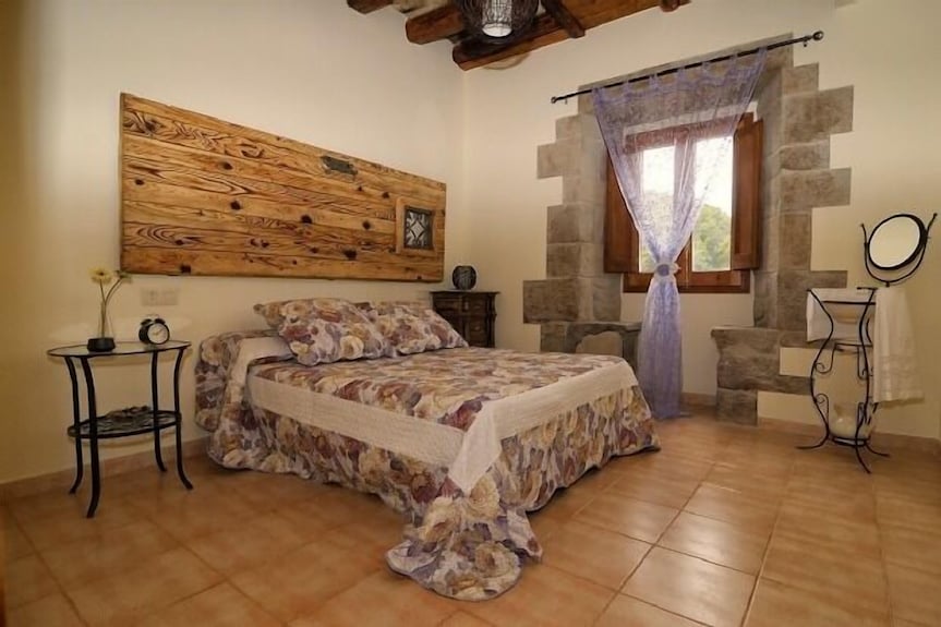 Rural House (Full Rental) Masia Pallares De Dalt For 10 People - Lladurs