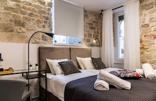 Quarto Deluxe (Palace 2) | Cofre no quarto, secretária, quartos insonorizados