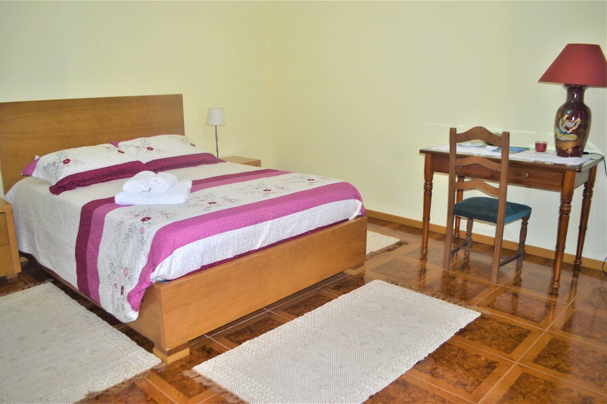 Suíte standard, 1 cama King | Quartos à prova de som, berços grátis