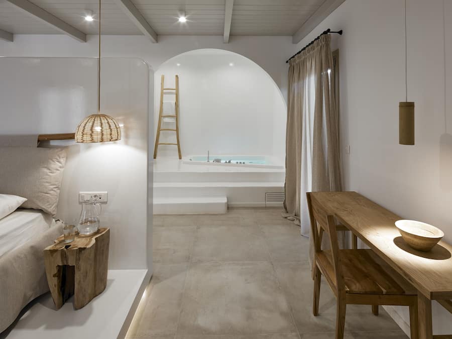 Suite Exclusiva, banheira de hidromassagem grande (Indoor) | Minibar, cofre no quarto, secretária, cortinas/cortinados opacos