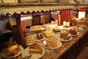 Café da manhã grátis todos os dias