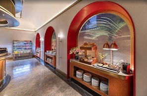 Pequeno-almoço tipo buffet diário (48 CNY por pessoa)