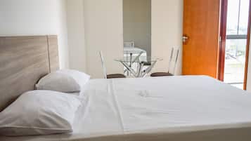 Minibar, Wi-fi grátis, roupa de cama fornecida