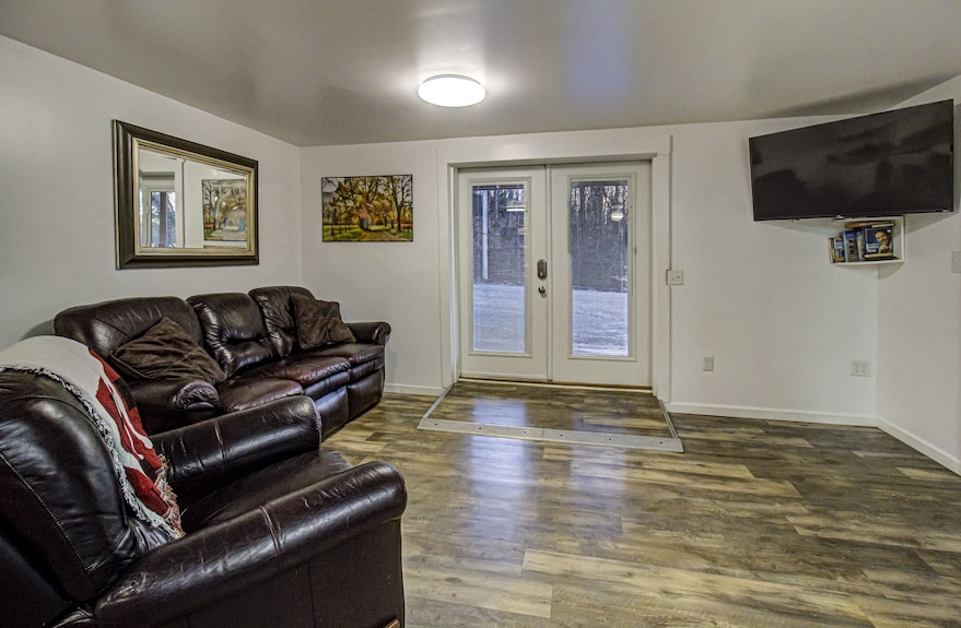 Blessed Mountain Acres W/ Leather Recliners, Hot Tub, Swing Close To Parkway - Great Smoky Mountains National Park