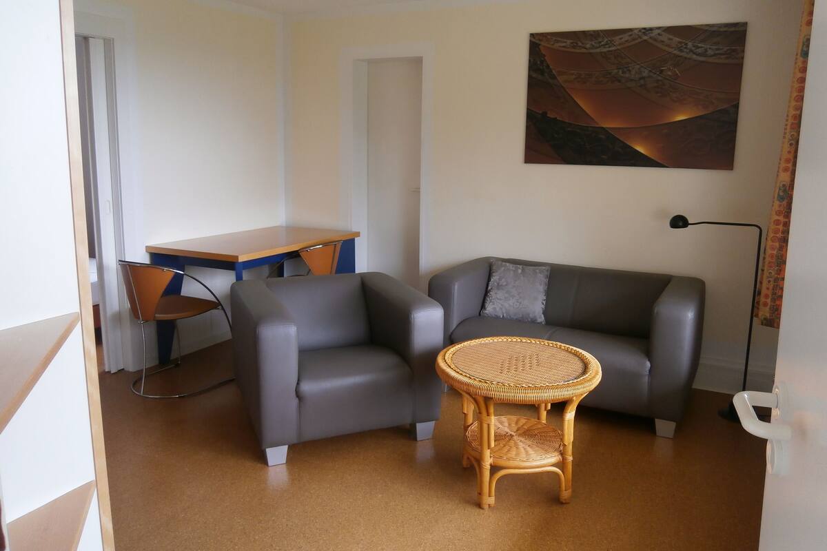 Apartamento Familiar, junto à encosta | 1 quarto, secretária, Wi-fi grátis, roupa de cama fornecida