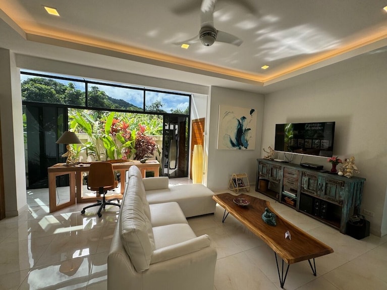 Phuket's Cozy 2 Bedrooms Private Pool Villa - 푸켓