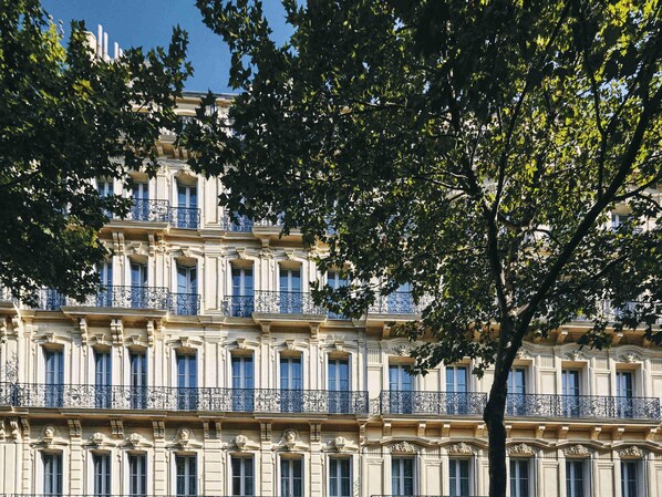 Fachada da propriedade