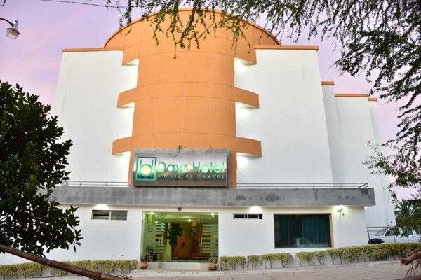 Dayz Hotel Caleta De Campos - Michoacán