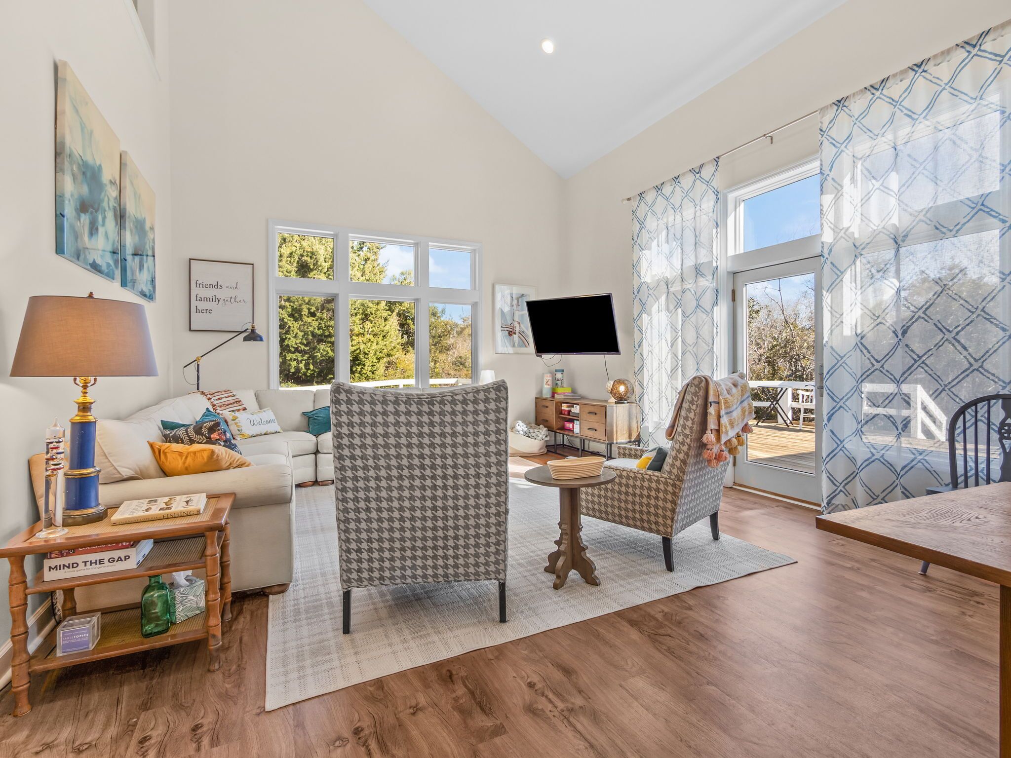 Handicap Friendly,golf Cart,community Pool,easy Beach Access,spinnaker's Reach - Emerald Isle, NC