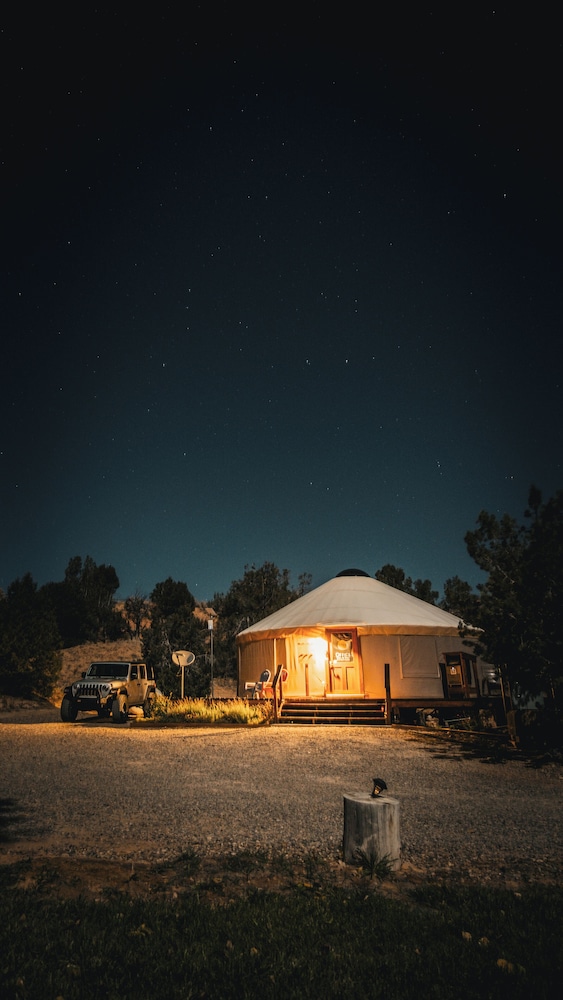 Escalante Yurts - Lake Powell