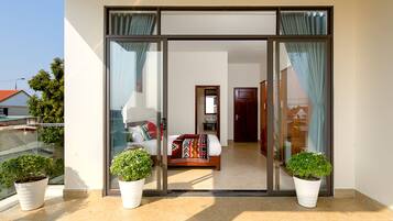 Quarto Duplo Panorâmico, Vista para a cidade | Minibar, cortinas/cortinados opacos, quartos insonorizados