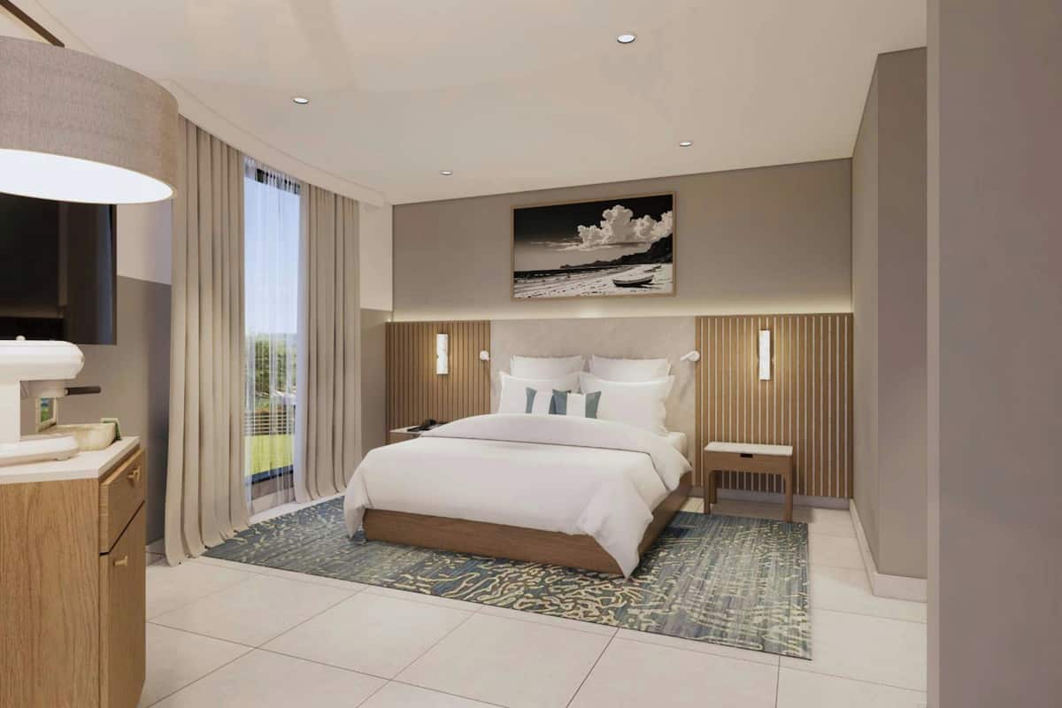 Cofres nos quartos, escrivaninha, cortinas blackout