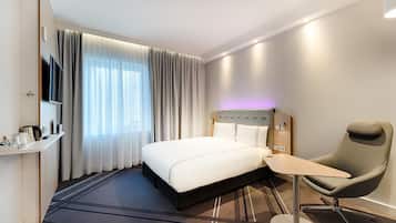 Quarto Duplo, polibã adaptado para cadeiras de rodas | Roupa de alta qualidade, cofre no quarto, cortinas/cortinados opacos
