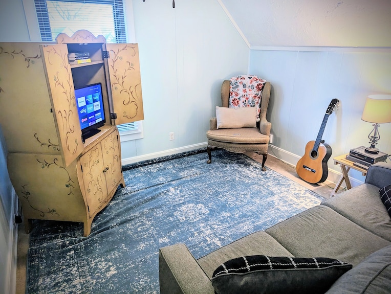 Cottage On Cove - Private Apartment Near Lake Erie & Downtown - Ohio